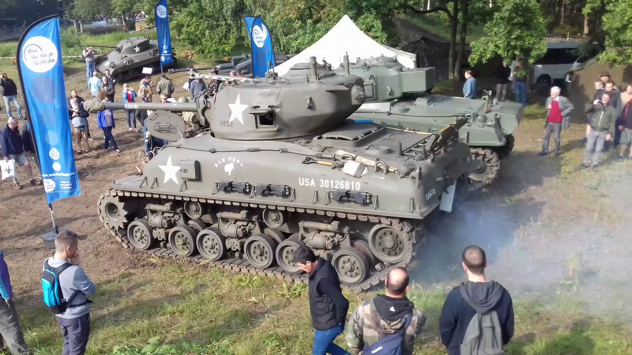 Sherman Starting its engine, Tanks in Town 2017 - YouTube