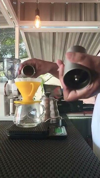 V60 Tetsu Kasuya's 4:6 method. - YouTube