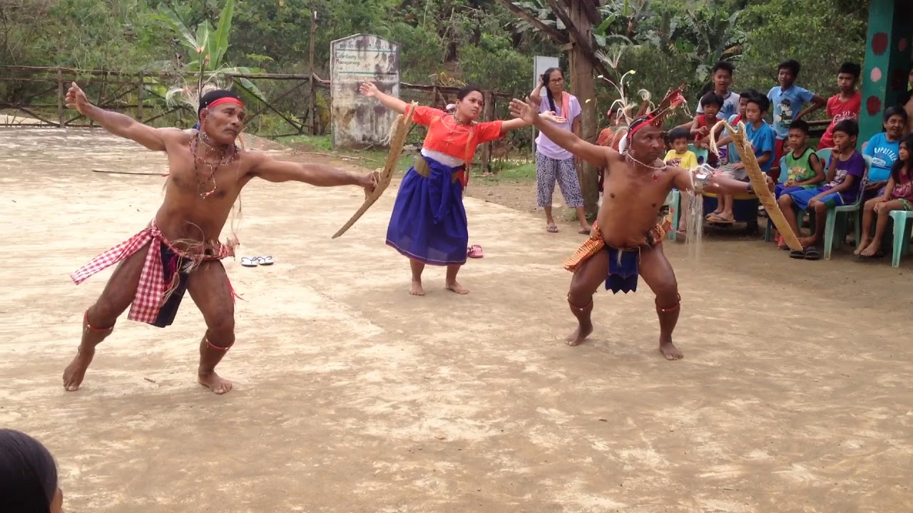 The original Bugkalot Dance - YouTube