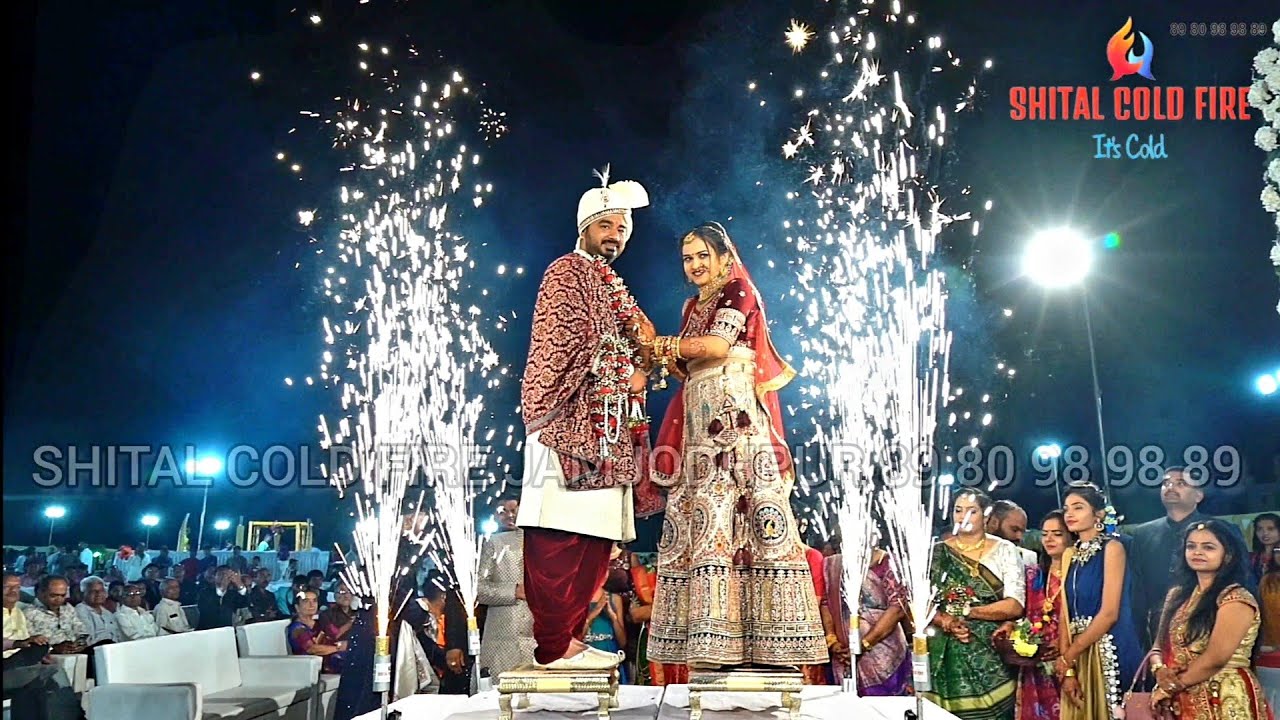BEST BRIDE ENTRY 21 | FOG ENTRY | VARMALA | COLD PYRO | SHITAL COLD ...