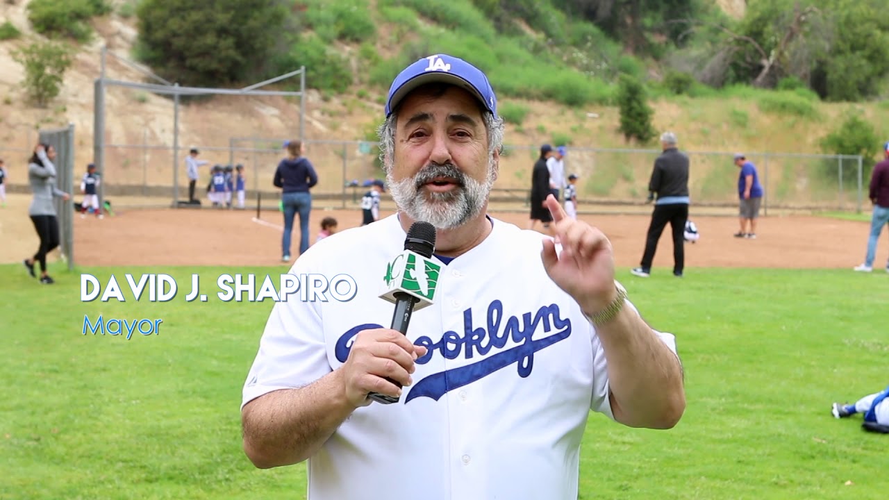 Calabasas/Dodger Night 2019 - Mayor David J. Shapiro - YouTube