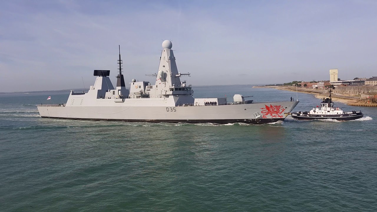 Hms Dragon returning to Portsmouth 15/6/2018 - YouTube