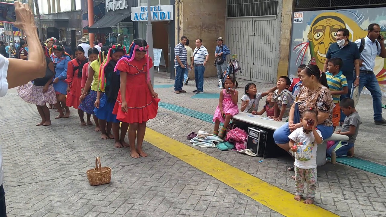 Indígenas embera en Ibagué - YouTube