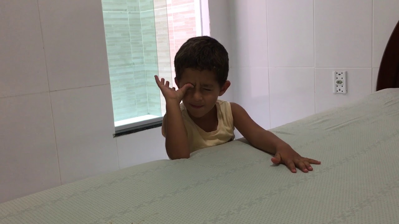 EMOCIONANTE Pedro ORANDO - YouTube