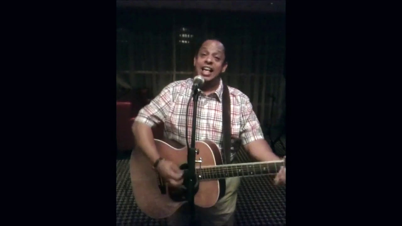 Pocono Roy Ramos performs Wagon Wheel by Darius Rucker. - YouTube