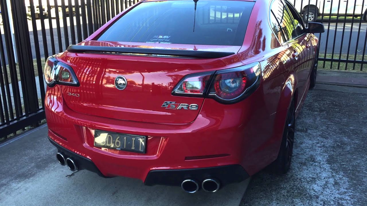 Our r8 vf HSV clubsport exhaust and extractors - YouTube