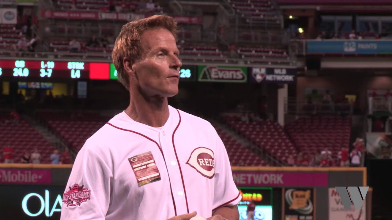 Navy SEAL Paul Tharp recognized at Cincinnati Reds game - YouTube