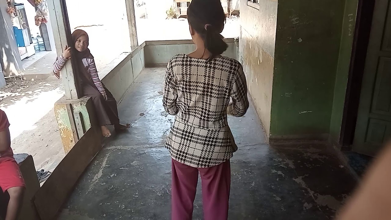 Orang nari gila - YouTube