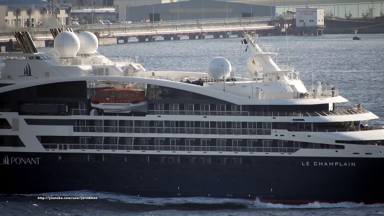 Cruise Ship LE CHAMPLAIN departs A Coruna - YouTube