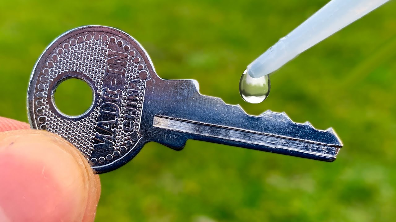 Just Apply Super Glue to the Key and you will be Amazed! How to Make a ...