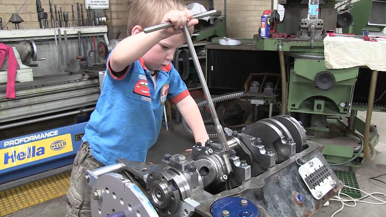 Lawson Bryce - Proformance Motorsport Professional Engine Builder - YouTube