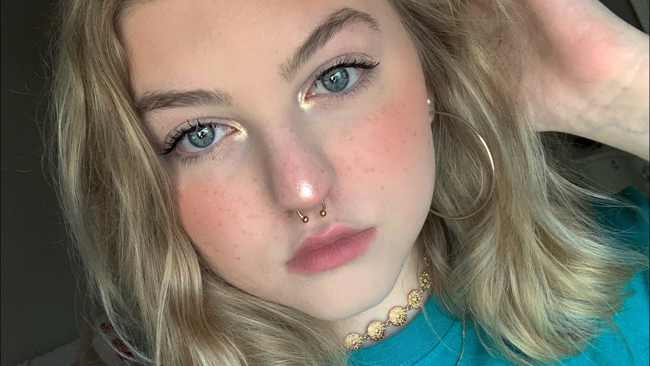 Easy E-Girl Make Up Tutorial! - YouTube