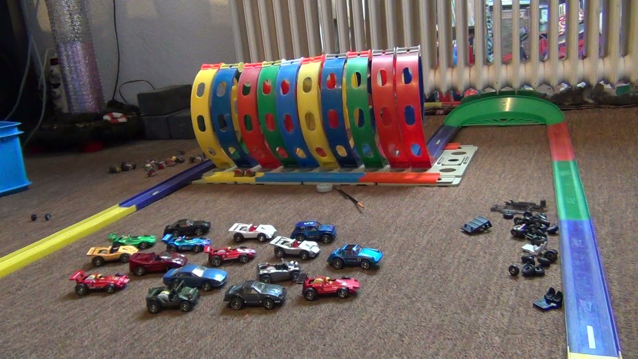 DARDA AUTO BAHN - FORMEL 1 - 10 LOOPINGS - schwarze 8 - MARTINI - GOOD ...