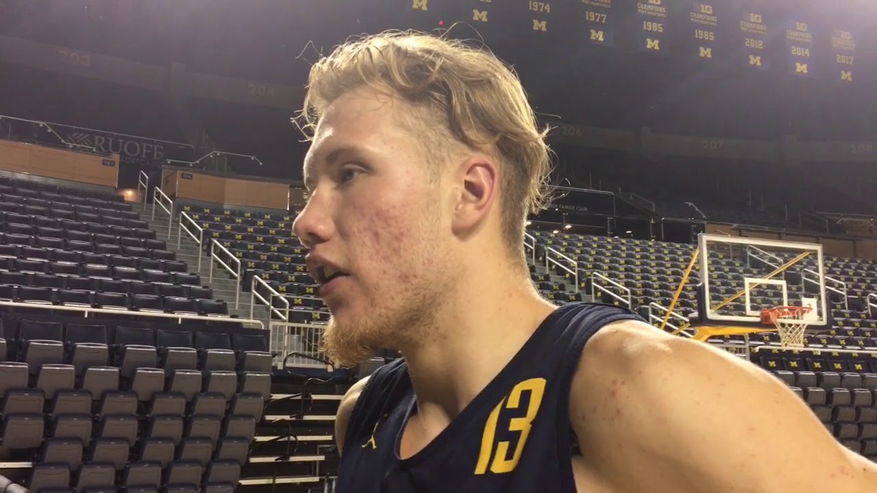 Ignas Brazdeikis discusses his first few weeks at Michigan - YouTube