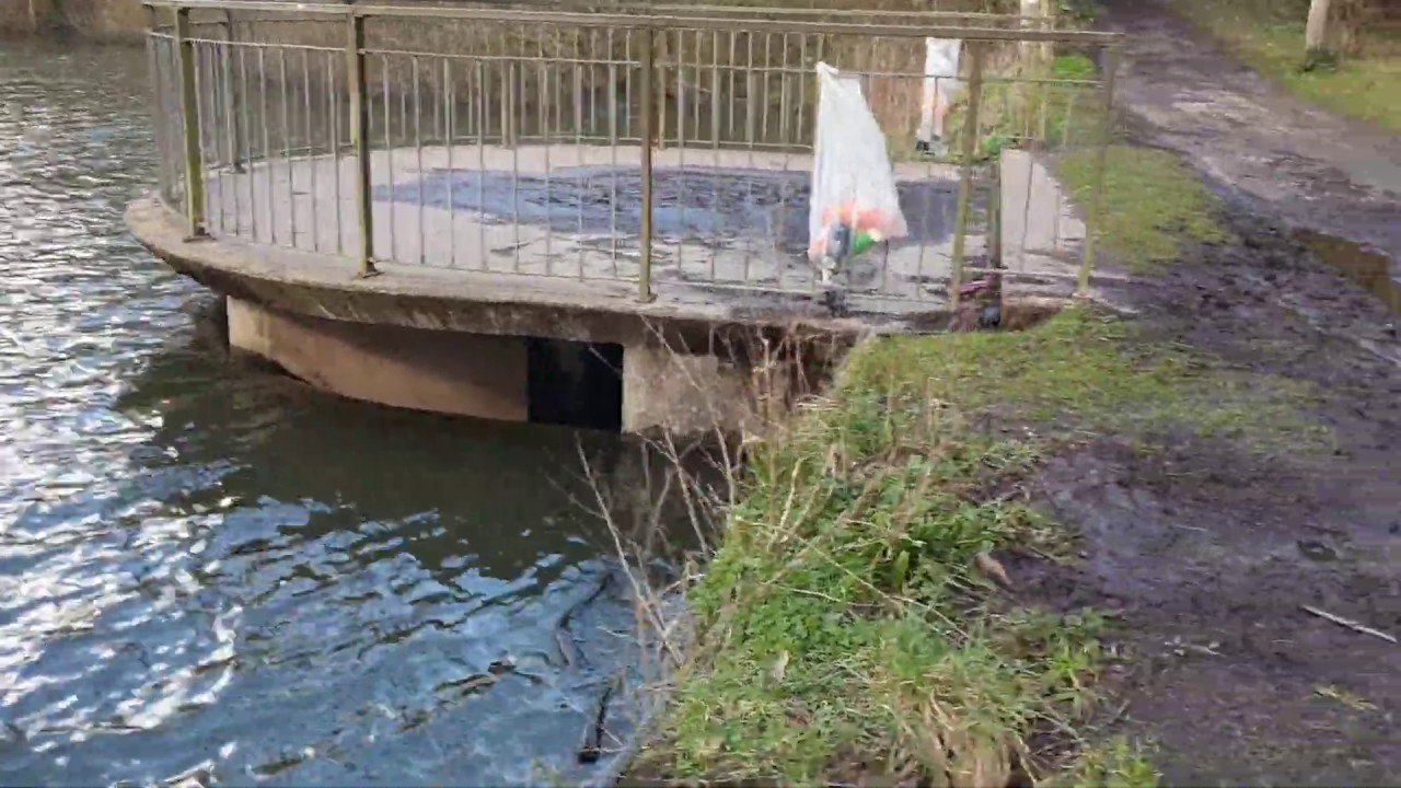 Madeley Court House, Pool & Overflow 27/2/2020 - YouTube