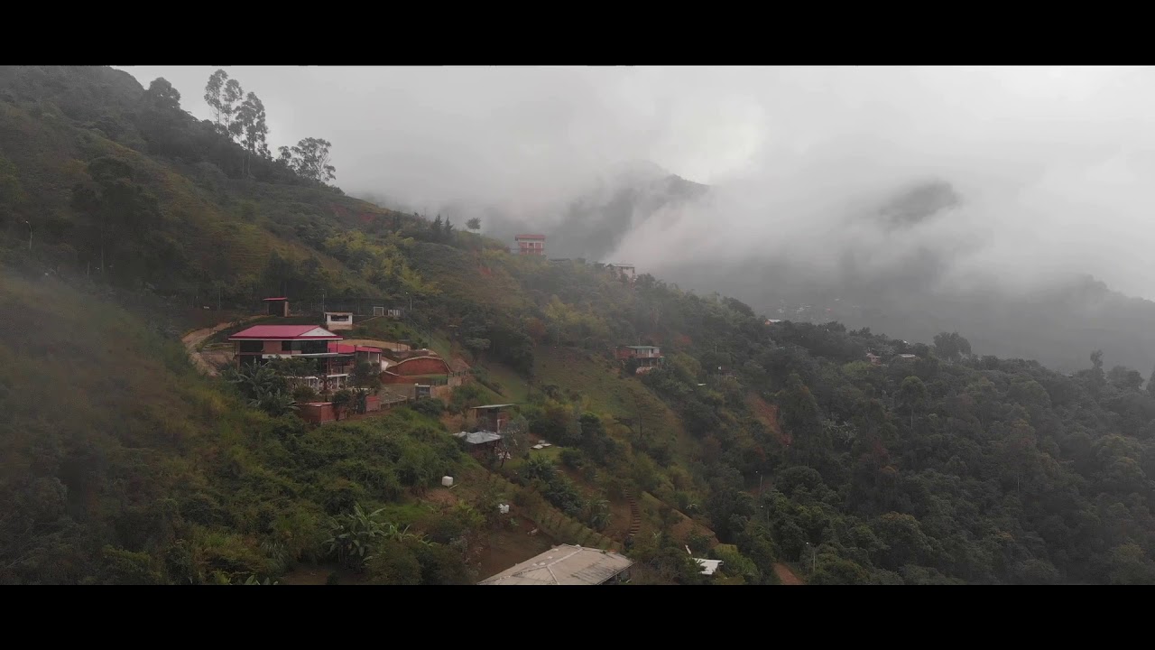 Felidia, Farallones y alrededores desde el Aire - YouTube
