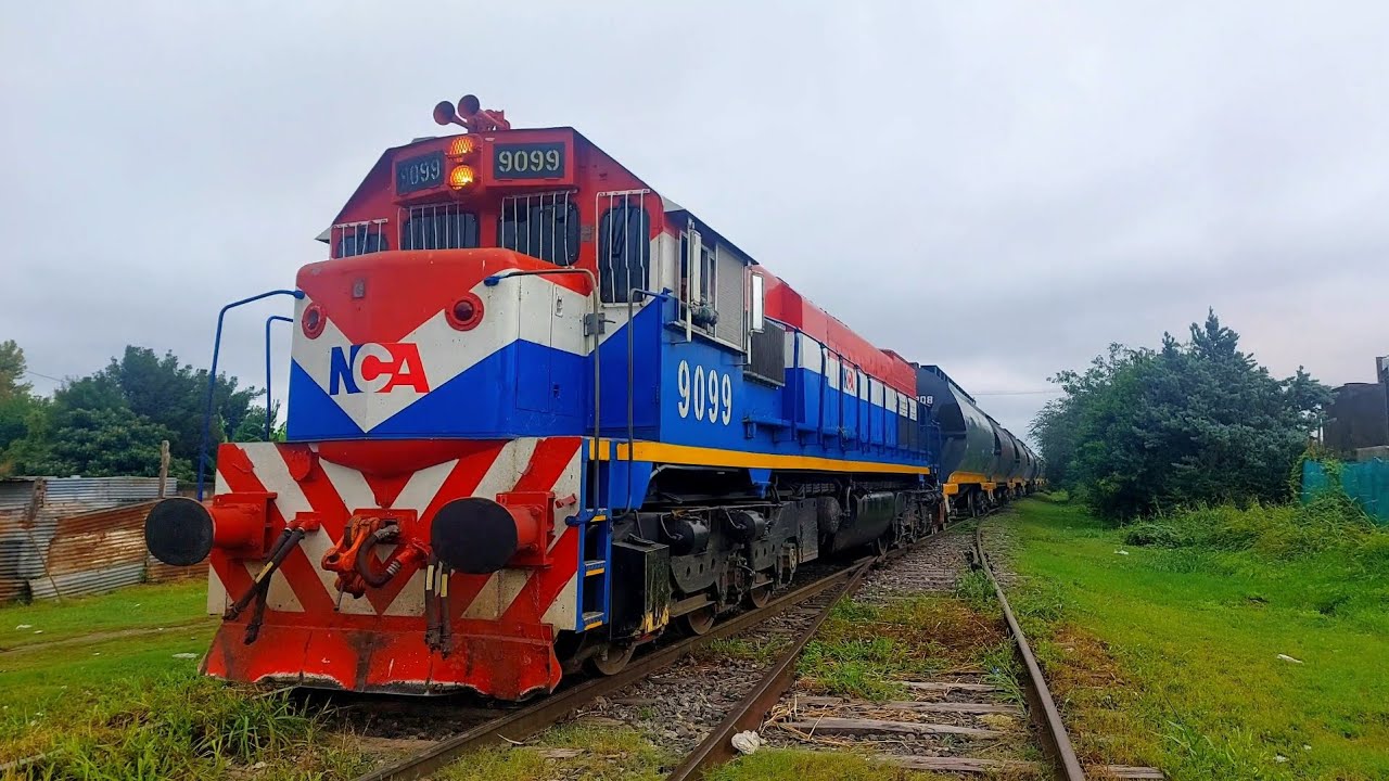 [4K] Tren cargado de NCA con la EMD GT-22CW 9099 pasando por Marcos Juárez!!!!!! - YouTube