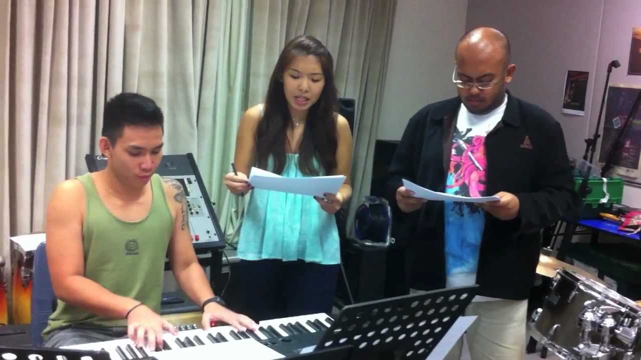 Library@Esplanade Musical Showcase - Ordinary People - YouTube