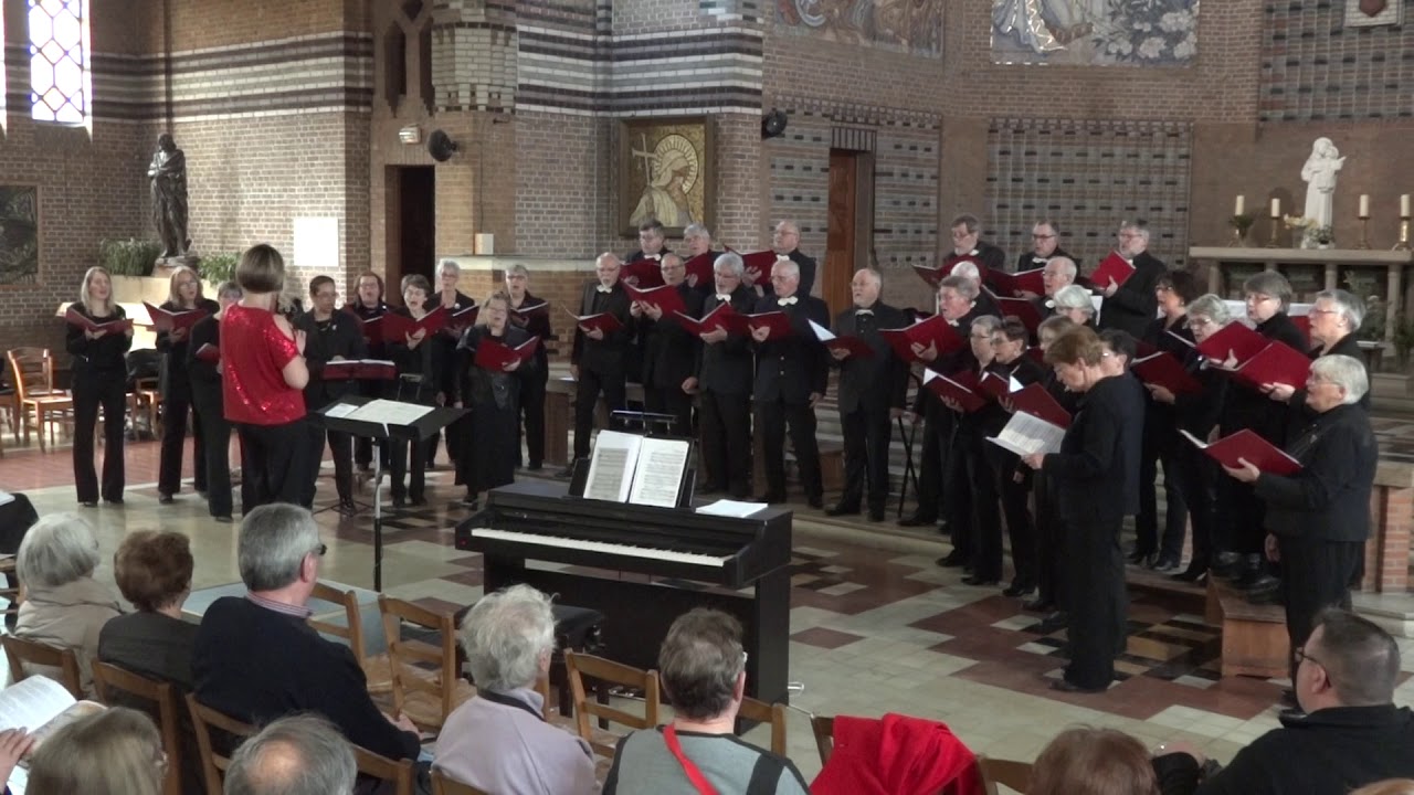 Banuwa (Chant traditionnel du Libéria) - YouTube