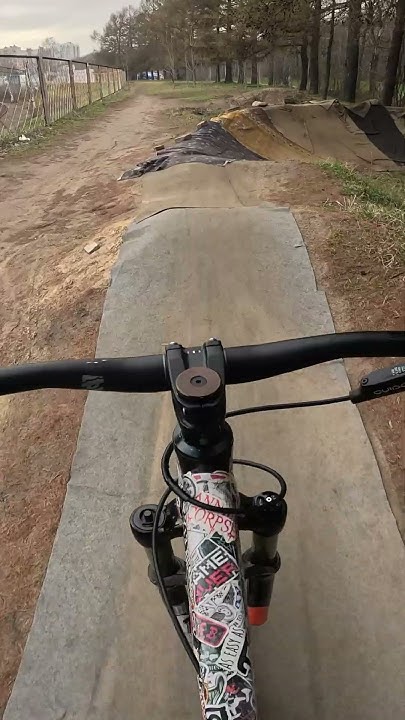 Чекнул спот после зимы прокатился по пампу на мтб Gopro Mtb