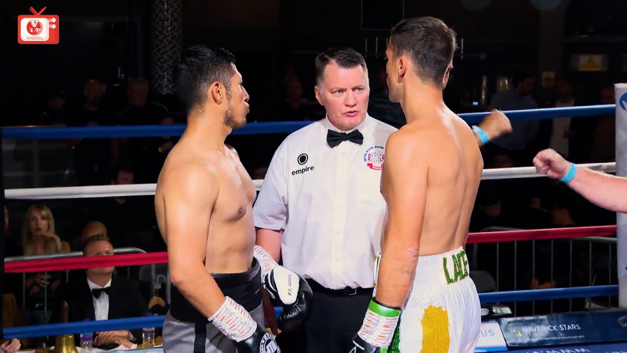 Paddy Lacey v Fernando Valencia at Liverpool's Grand central Hall (23. ...