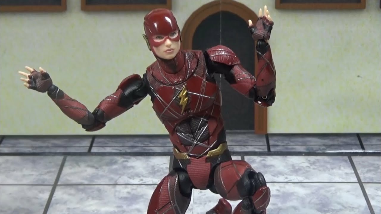 Bootleg Mafex Justice League Flash Review - YouTube
