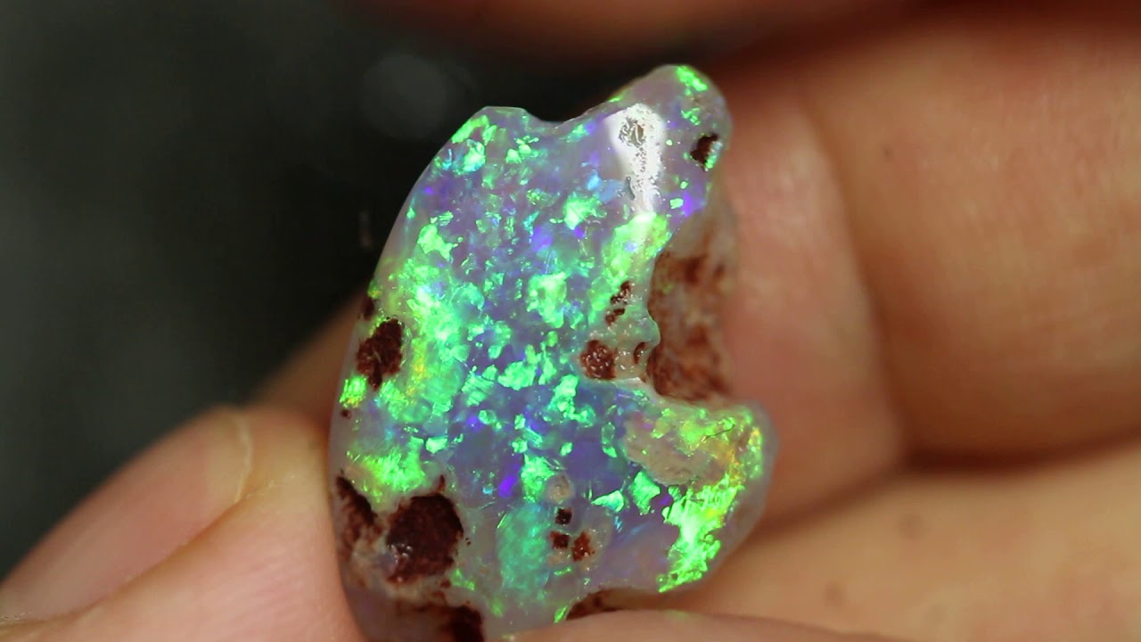 Australian Opal Lightning Ridge, Rough Crystal Nobby 11.7cts - YouTube