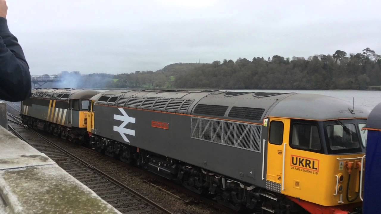 Class 56098 & 56301 At Plymouth - YouTube