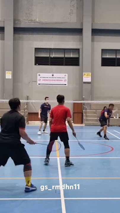 Lagi dan lagi udah ketebak sama lawan auti😱 #badminton #trending #youtubeshorts #shorts #fyp # ...