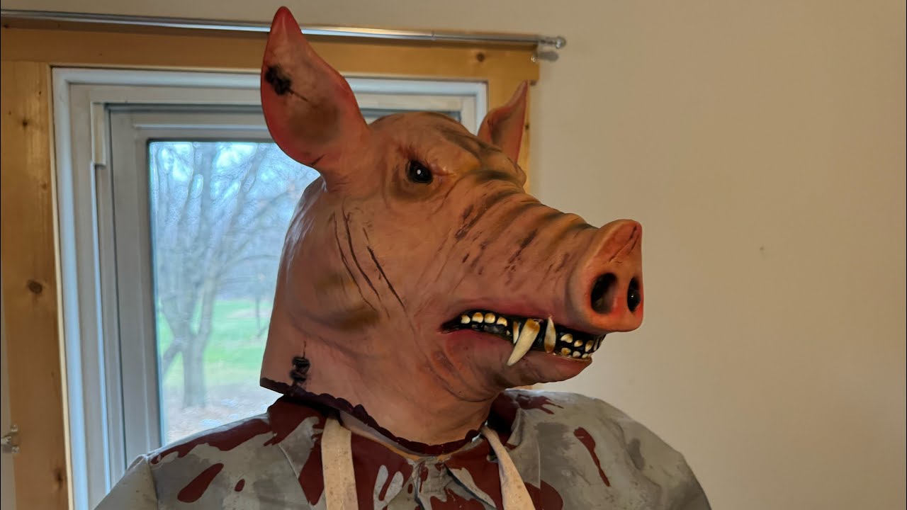 2020 Spirit Halloween exclusive The Butcher Halloween animatronic prop ...