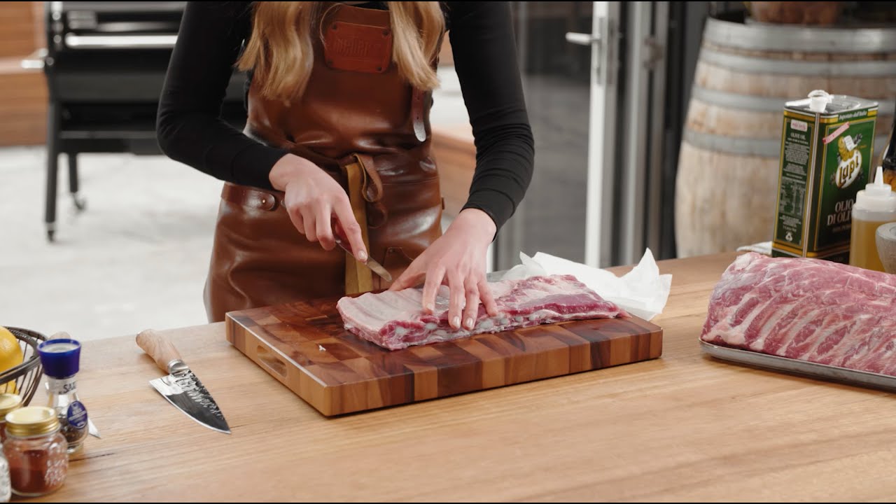 Weber SmokeFire Low and Slow Cooking - YouTube