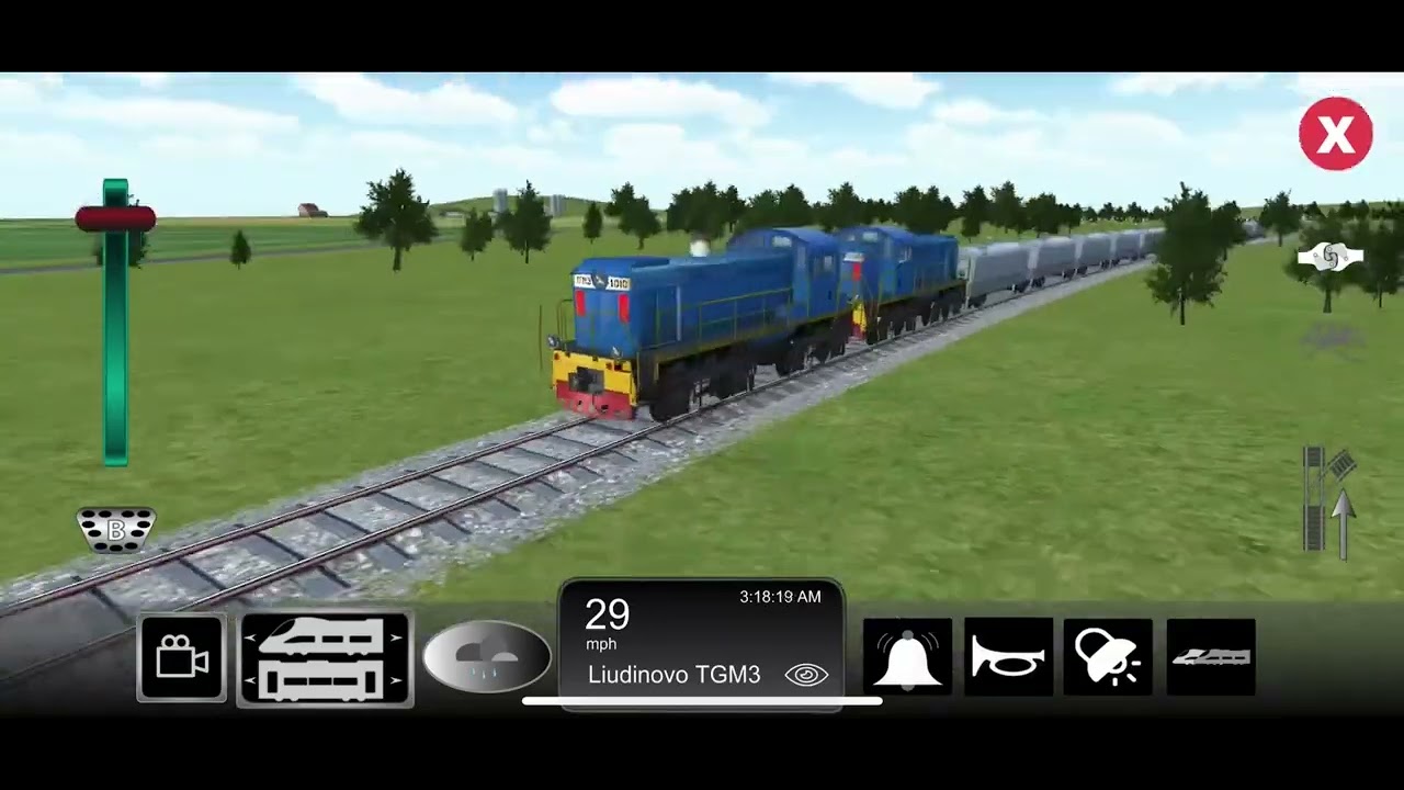 Russian TGM3 Locomotive chugging along the American Midwest - YouTube