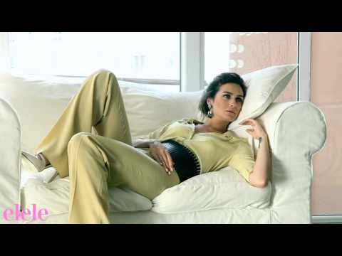 Birce  Akalay Elele Kamera Arkasi