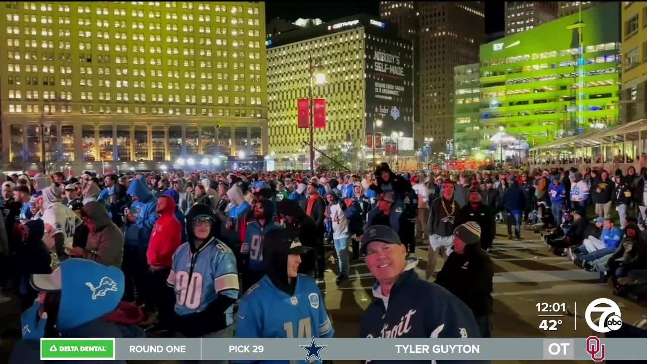 Detroit sets NFL Draft day-one attendance record with more than 275,000 people - YouTube