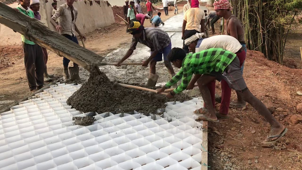 Cell Filled Concrete Pavement Work - YouTube