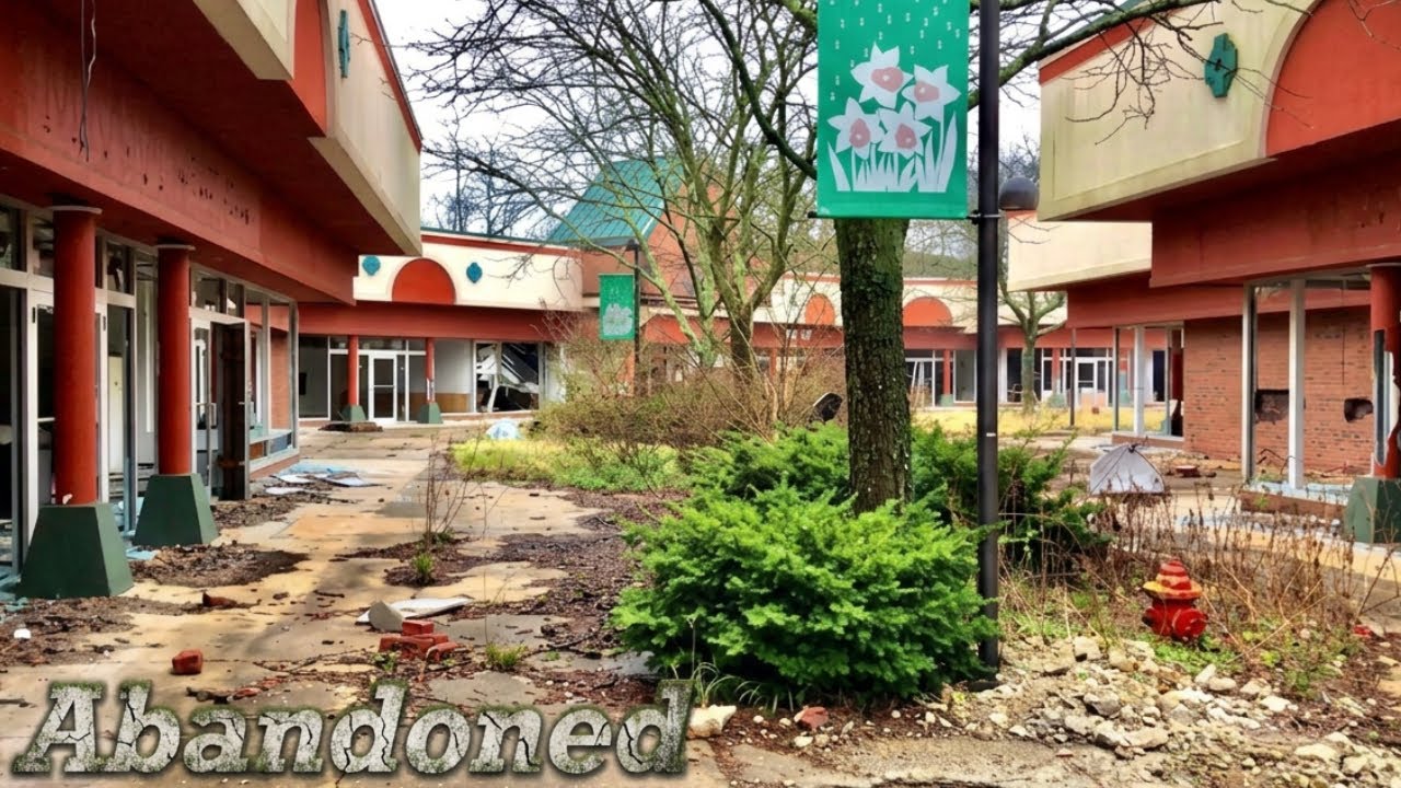 ABANDONED PERRYVILLE OUTLET CENTER: DEAD MALL | ABANDONED AND GONE ...