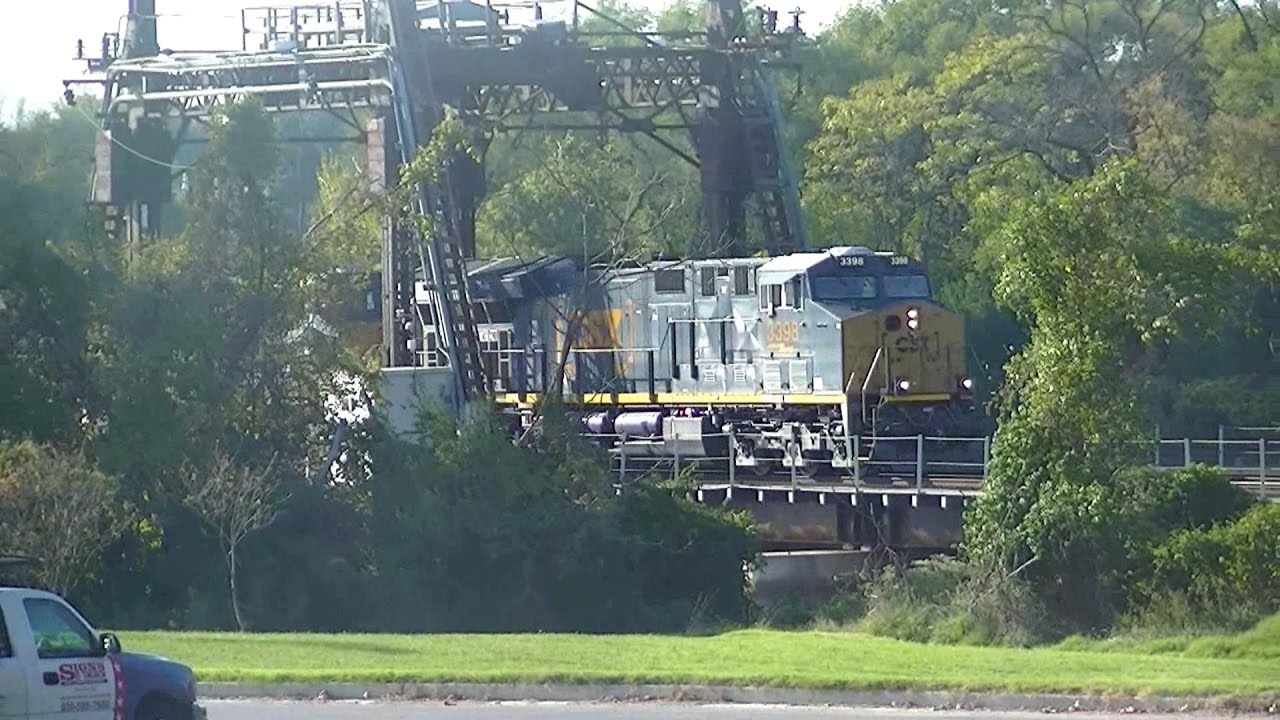 CSX Mixed Freight going over the Anacostia River Washington DC 10/30/16 ...