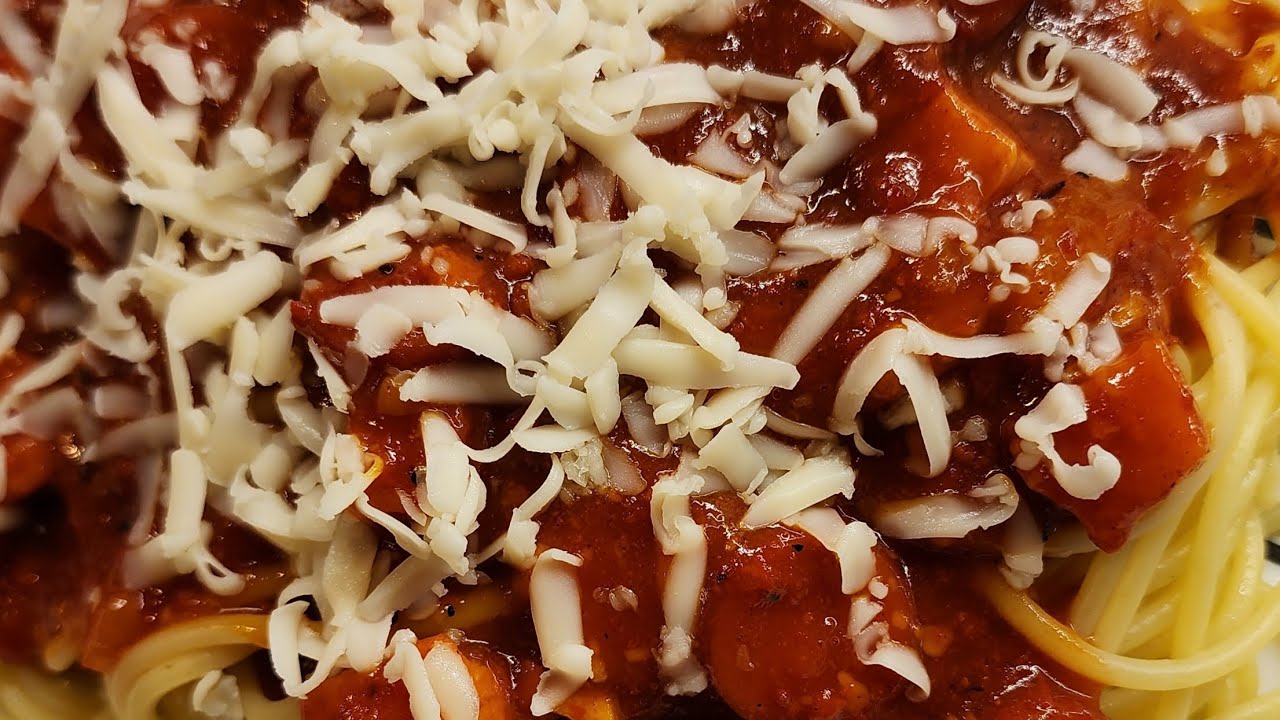 Cheesy Spaghetti with corned | filipino style - YouTube