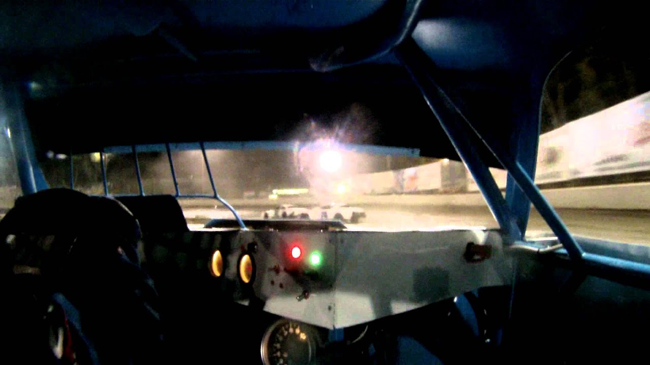 Garrett Zander @ Bakersfield Speedway 5/7/11 - YouTube