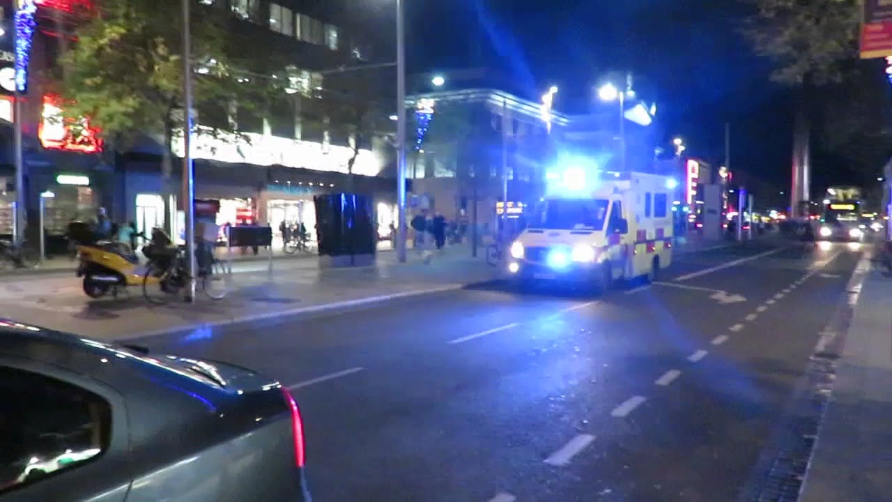 Delta 102 and 104 ambulance responding to supermax o O'Connell Street ...