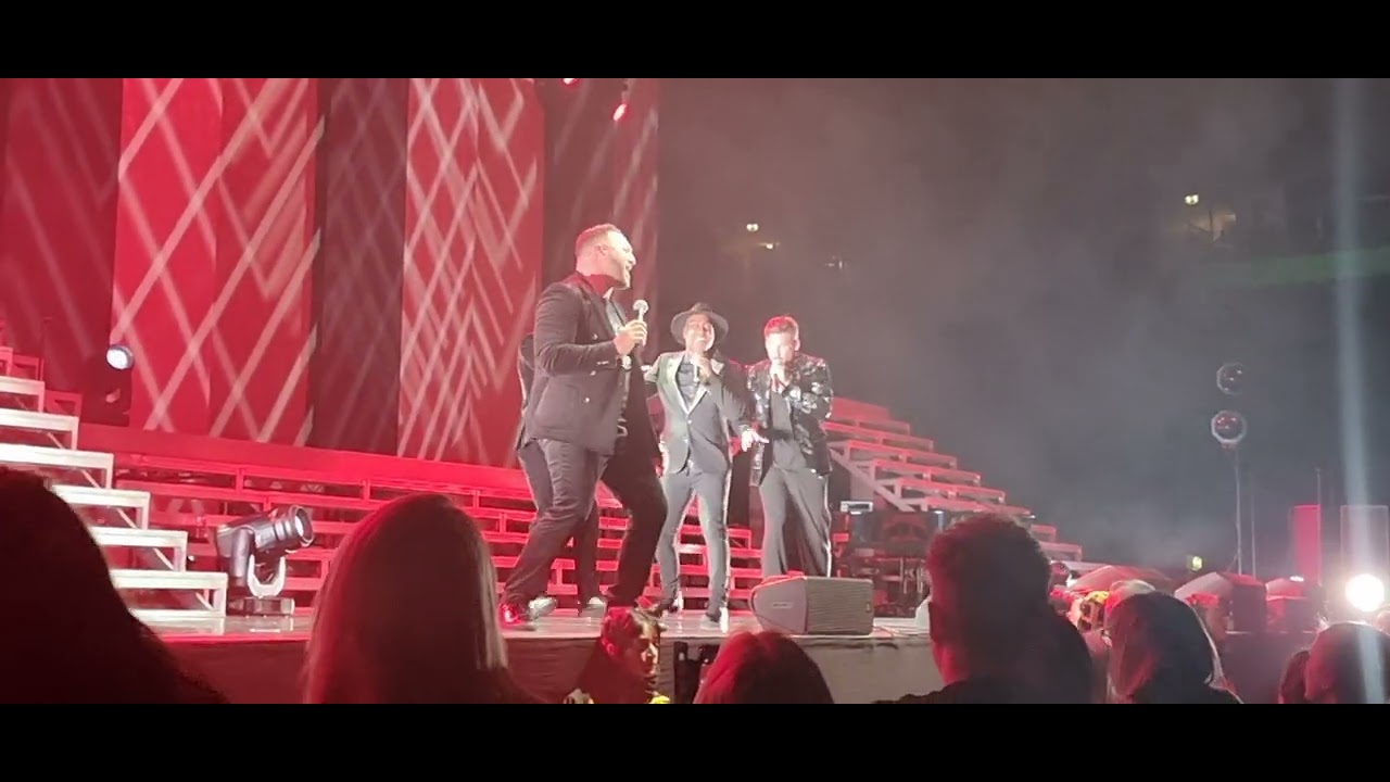 Blue - Heart & Soul - Heart & Soul Tour - Manchester - 5/12/22 - YouTube