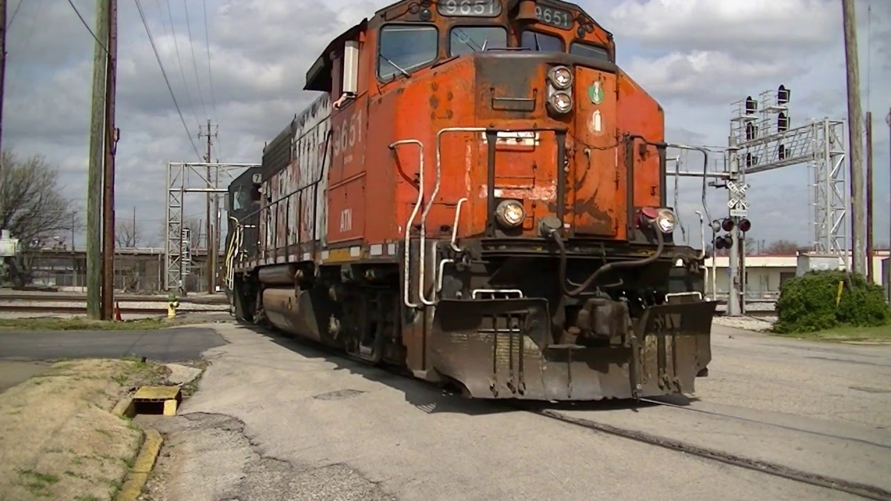 ATN 9651 (CN GP40-2LW) Bham AL 3-8-16 - YouTube