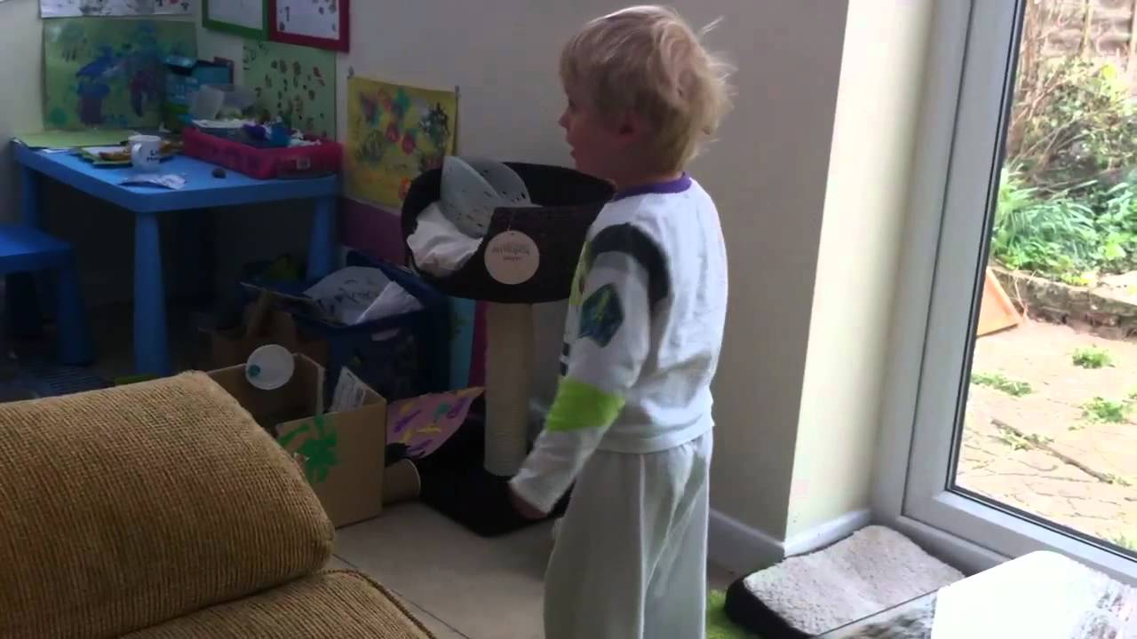 Luca dancing - YouTube