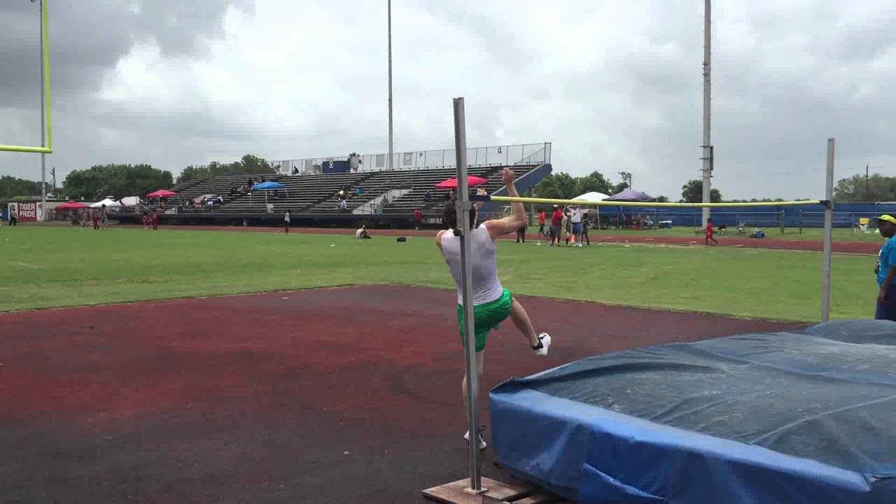 5' 10" High Jump Wharton Wave Track meet - YouTube