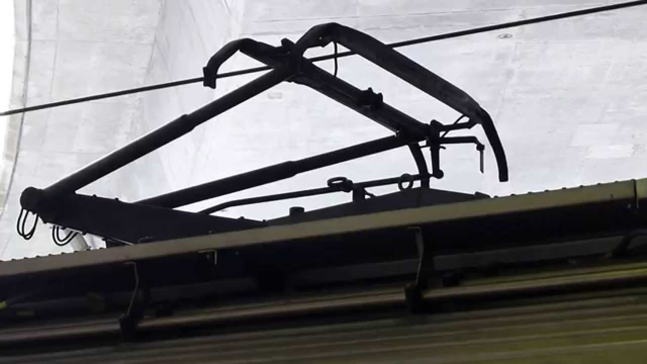 MBTA Blue Line Train Switching Power - YouTube