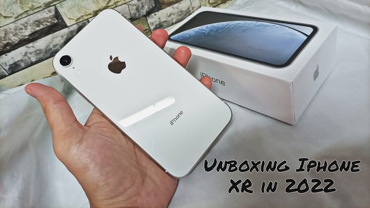 UNBOXING IPHONE XR IN 2022 128GB WHITE 🤍 still worth it? #VLOG1 # ...