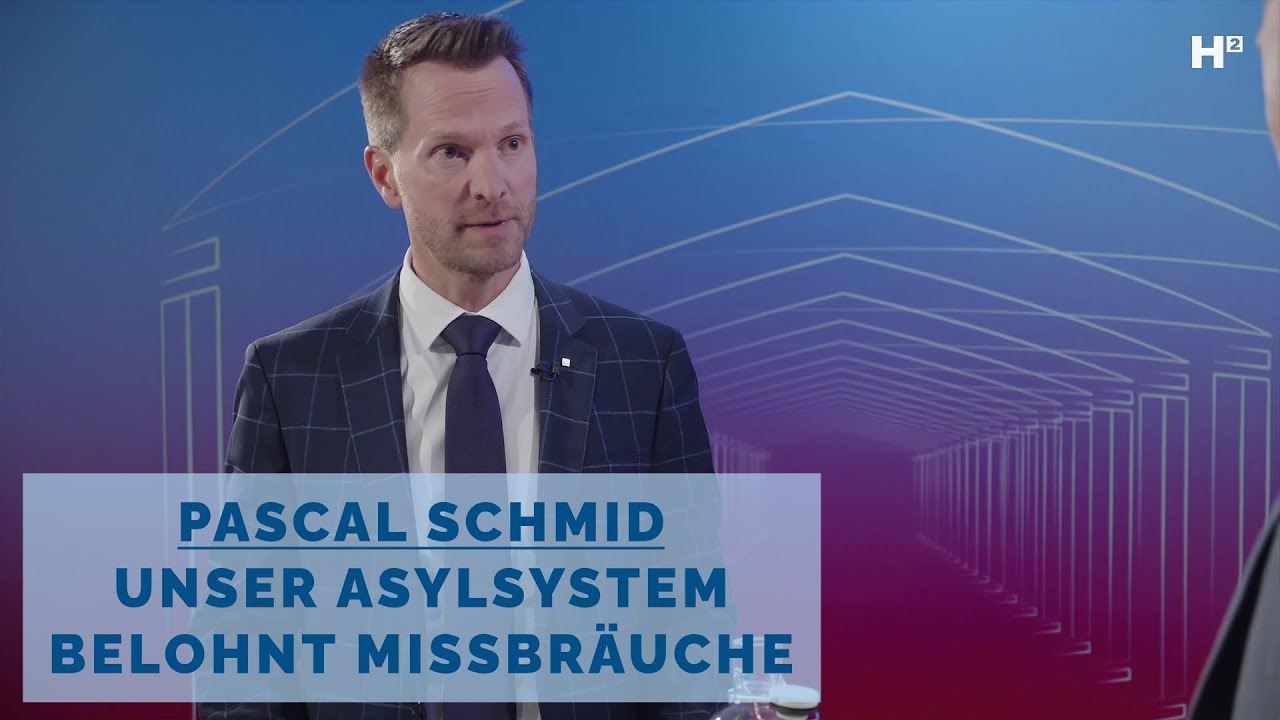 SVP-Asylchef Pascal Schmid: «Wir haben 12'000 wehrpflichtige Ukrainer aufgenommen» - YouTube