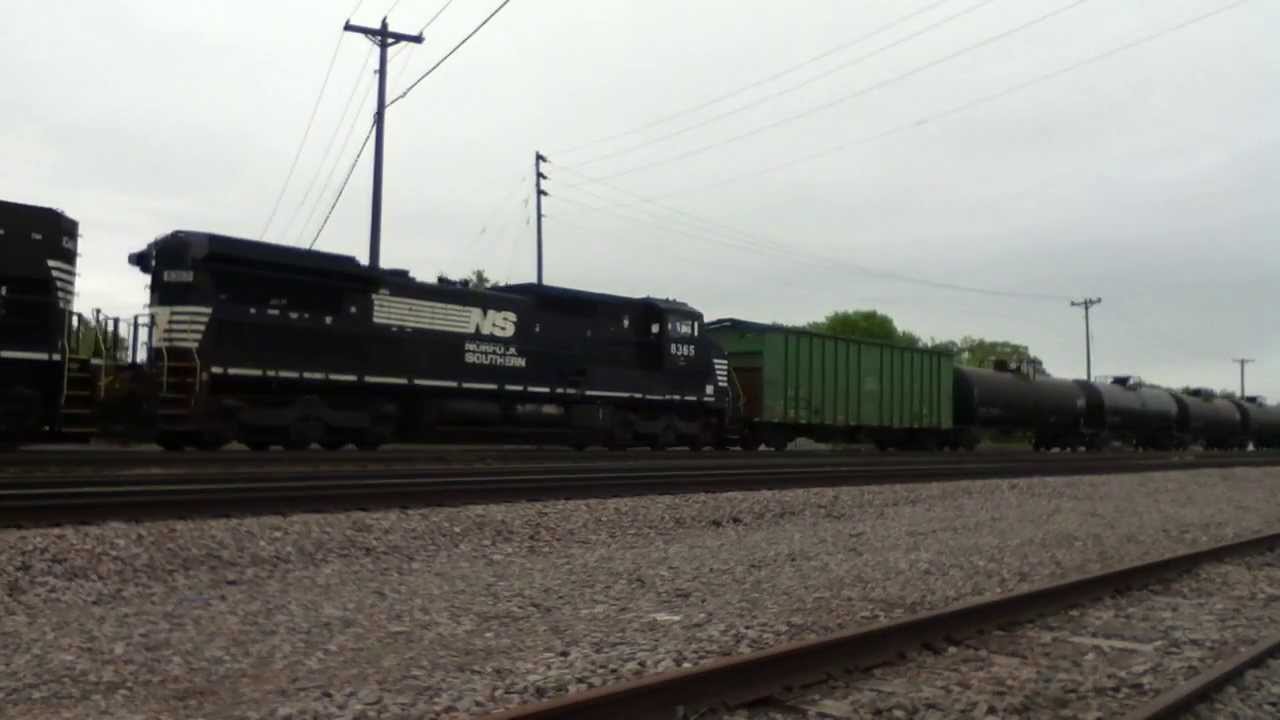 NS 1041 West with a NS ACe leading!!!!!!!!!!!! (5/26/2013) - YouTube