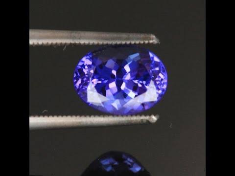 Color Changing Tanzanite 1.75 Carats - YouTube