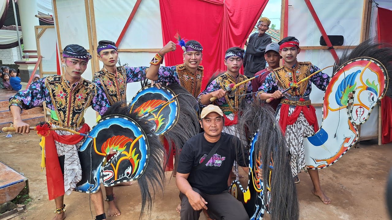 Ndadian Jaranan Safitri Putro Jaranan Lampung MANGGOLO SETO - YouTube